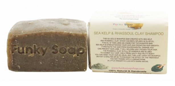 Shampoings solides : La chevelure de Brad Pitt et l’empreinte carbone d ...