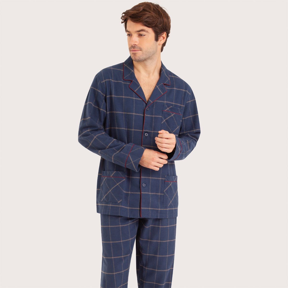 Les 10 meilleures marques de pyjamas pour homme à découvrir ici